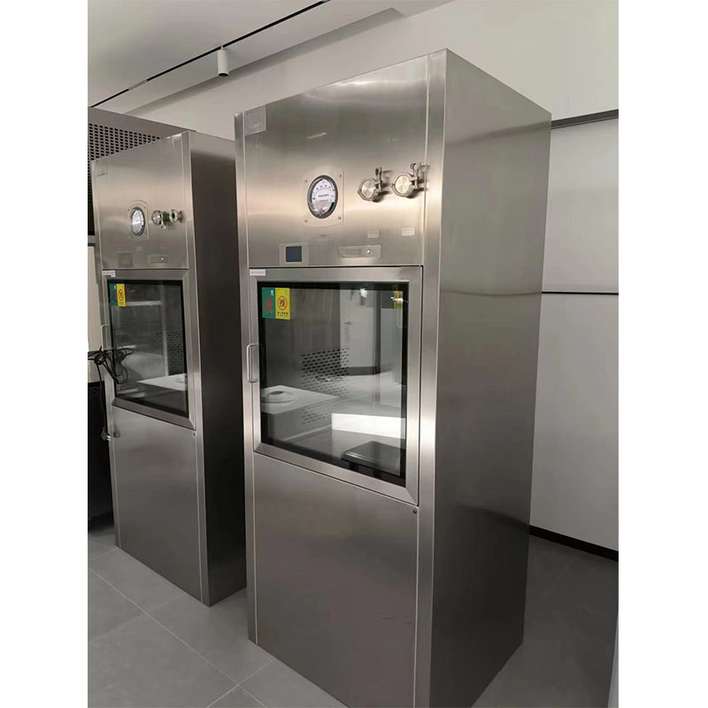 Pass through box clean room